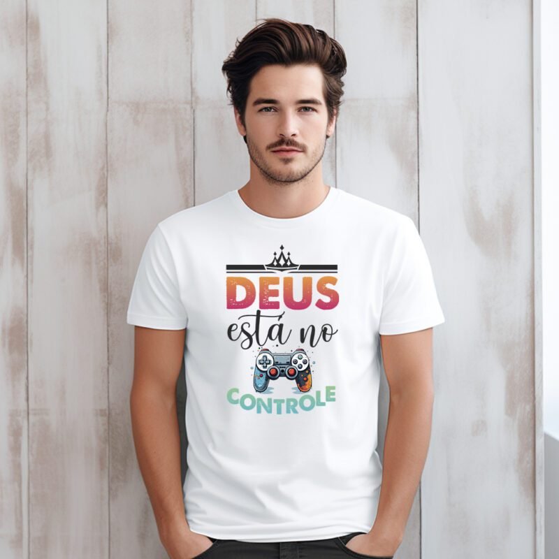 Deus está no Controle - Arte Avulsa Camisa | T-Shirt - Nick Design